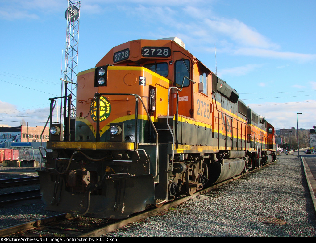 BNSF 2728-2123
